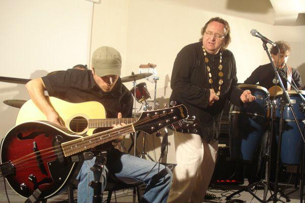 VIDEO Ultimul concert al proiectului Balkanic Zeppelin - HotNews.ro