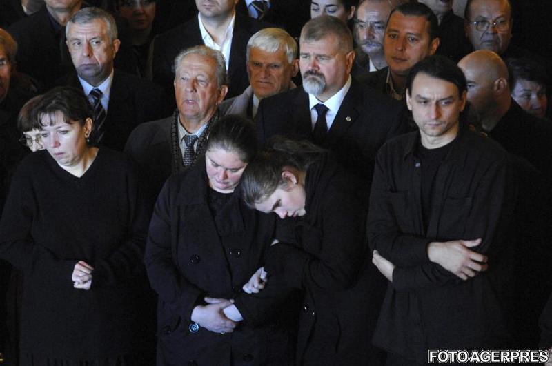 VIDEO A murit Ioana Paunescu, fiica cea mare a poetului Adrian Paunescu ...