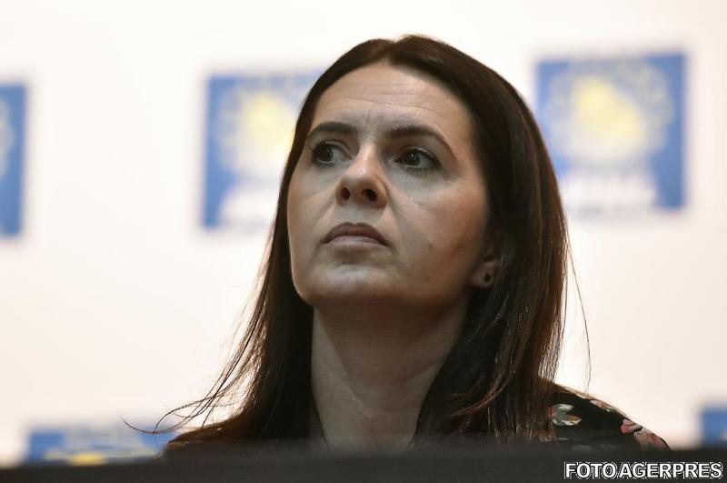 Adriana Săftoiu, în Parlament: Persoane care făceau parte din ...