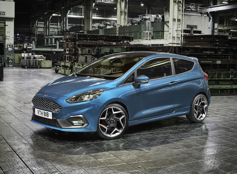 VIDEO/FOTOGALERIE Noul Ford Fiesta ST rupe normele: are motor cu 3 ...