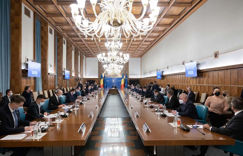 Consiliul fiscal, despre bugetul pe 2022: Nu sunt suficiente măsuri ...