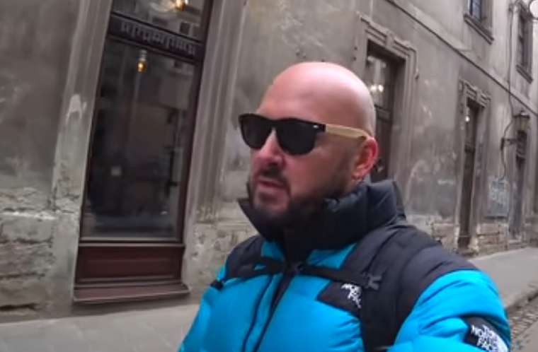 Celebrul vlogger britanic Benjamin Rich, arestat pe Cosmodromul ...