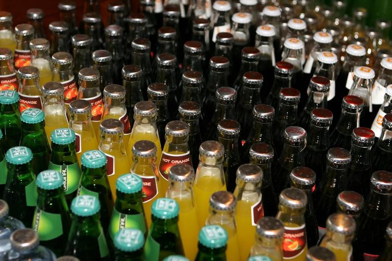 Acciza la zahăr ar crește prețurile băuturilor răcoritoare cu 15-25% ...