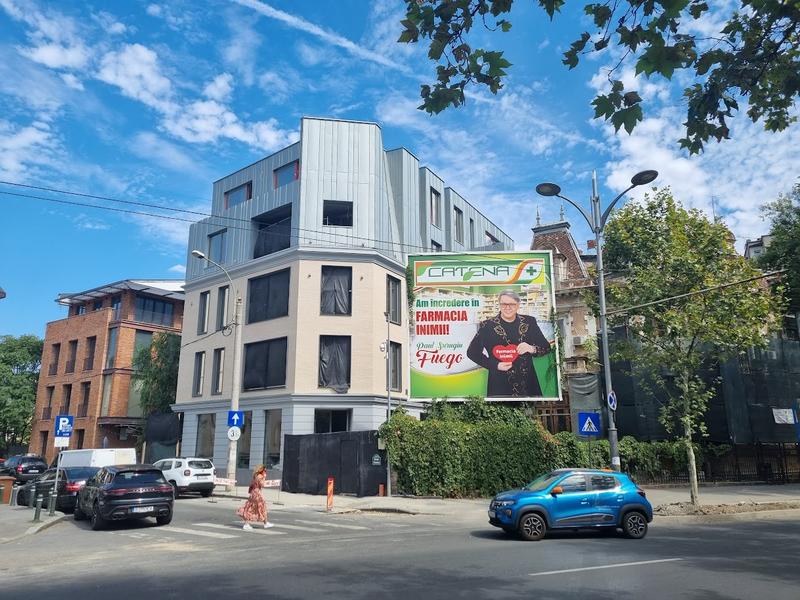 Ce se ascunde în această imagine din centrul Bucureștiului? Studiu de ...