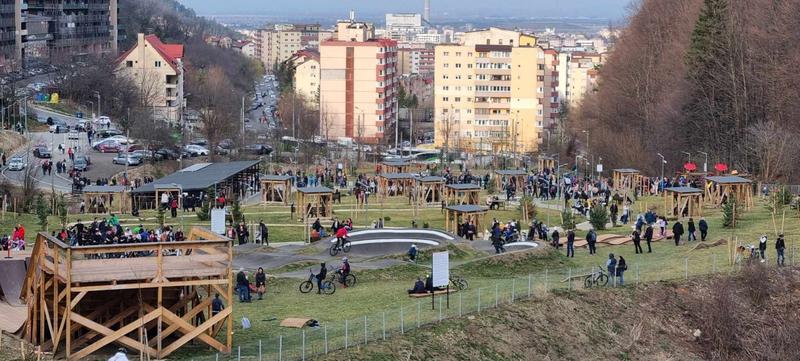 Treabă românească - Cel mai nou parc din Brașov a intrat în reparații ...