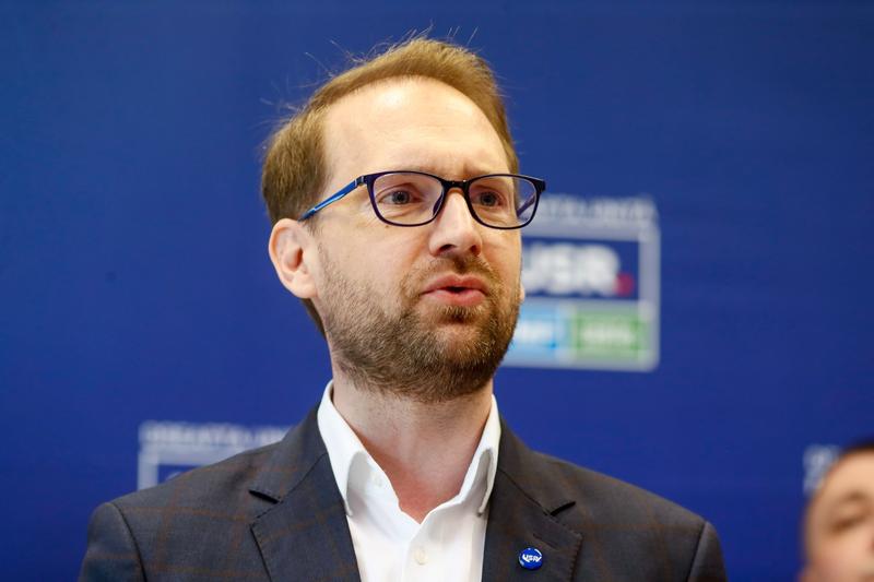Dominic Fritz îi răspunde lui Grindeanu, care vrea scoaterea USR de la ...