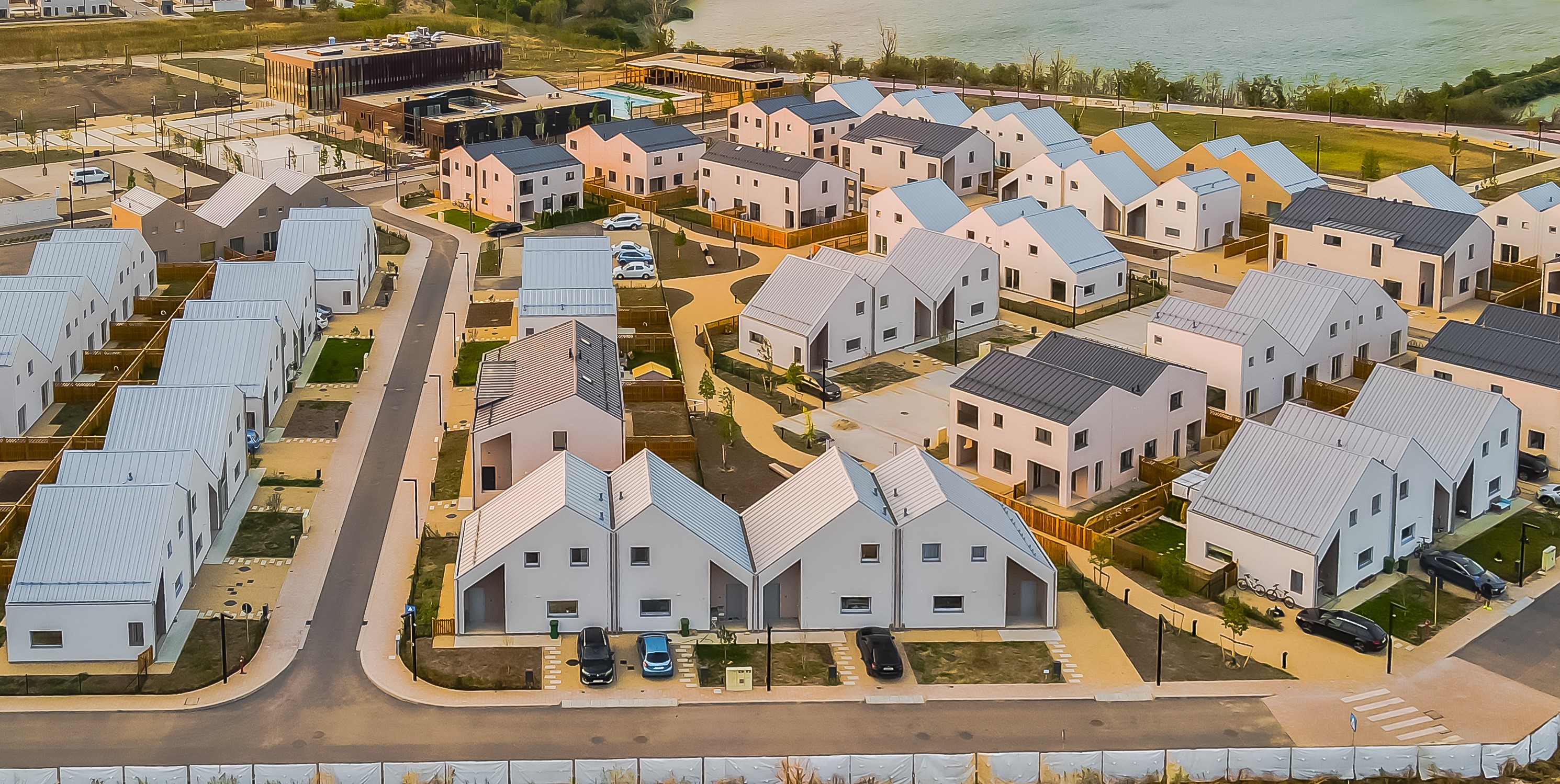 [P] Liziera de Lac - primul proiect rezidențial dezvoltat de Liebrecht & wooD în România ...