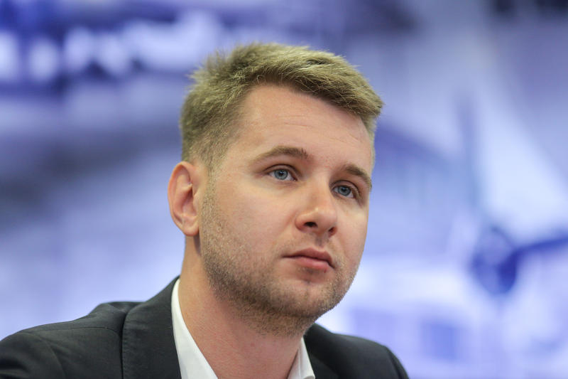 Fostul director al Aeroporturi București Alexandru Ivan, arestat în ...