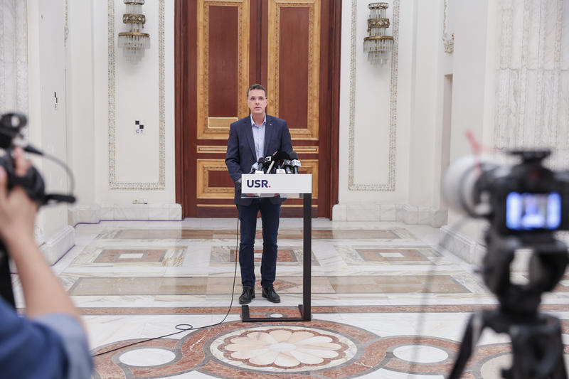 USR vrea să înlăture guvernul Ciolacu după prezidențiale. Moșteanu: „Nu ...