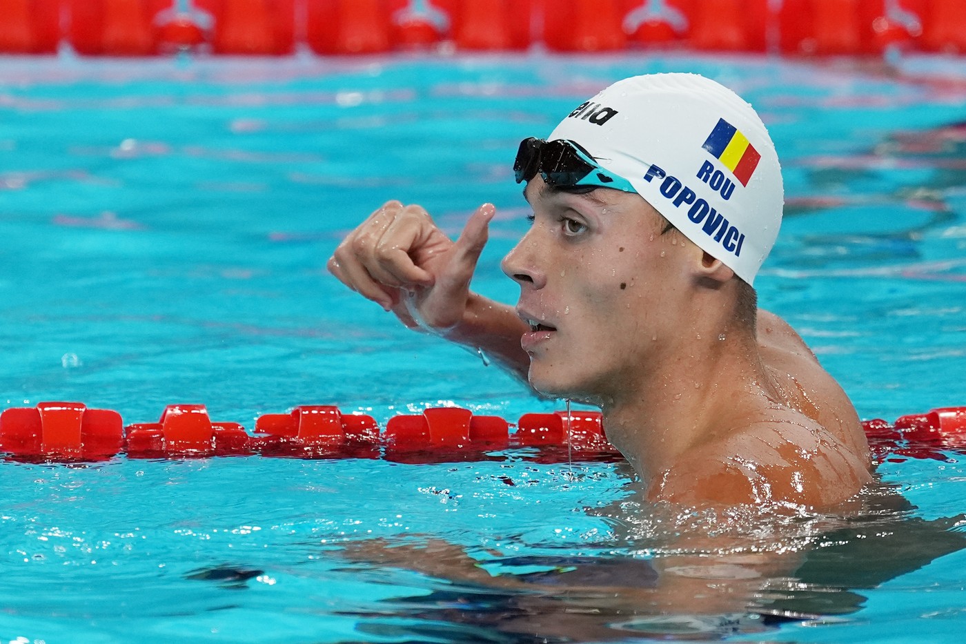 PARIS 2024. VIDEO David Popovici s-a calificat în finală cu cel mai bun ...