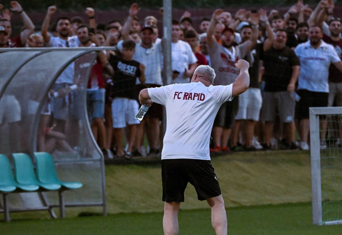 Șumudică a dat tonul scandărilor obscene, alături de fani: imagini de ...