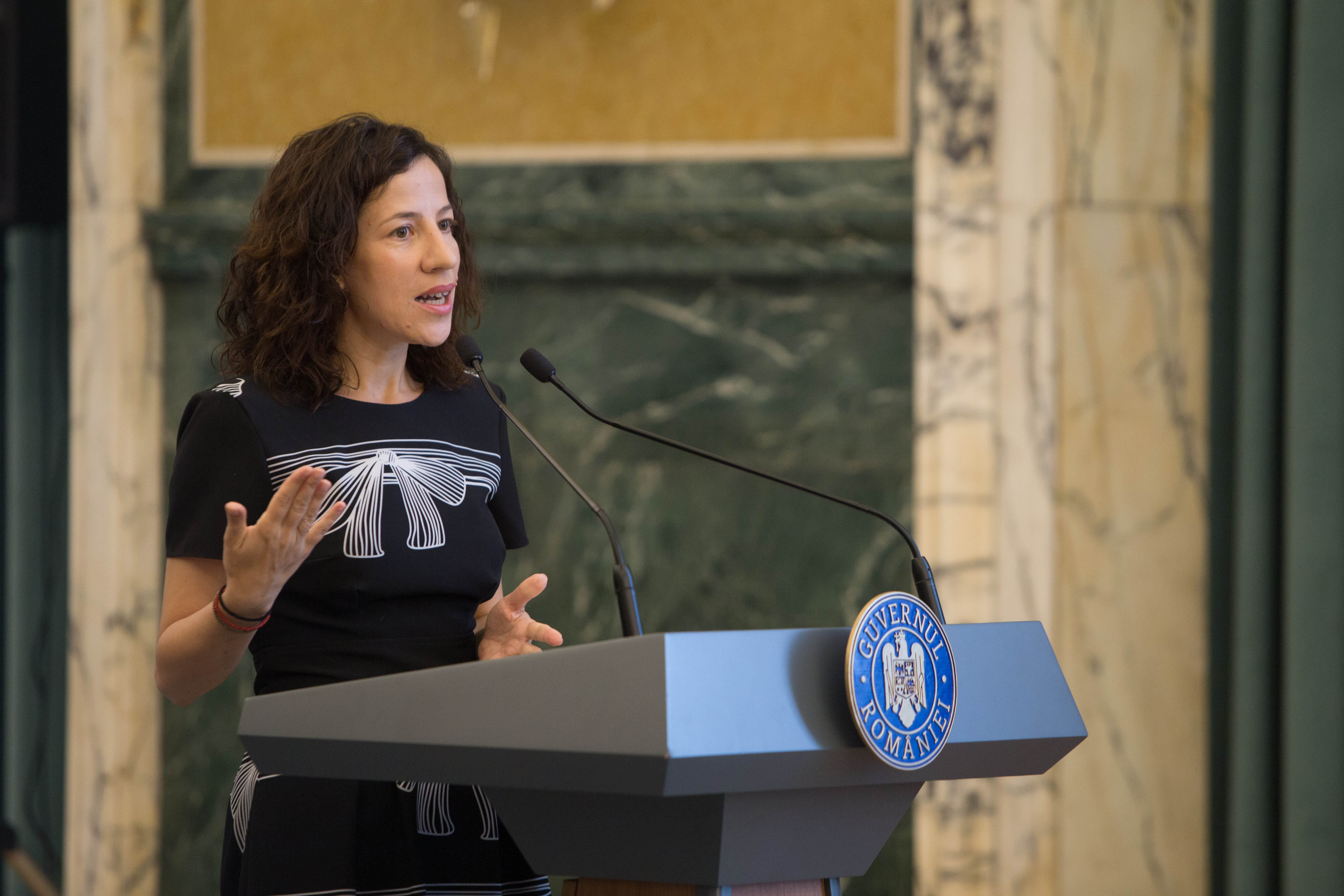 Cine este Roxana Mînzatu, propunerea de vicepreședintă executivă a ...