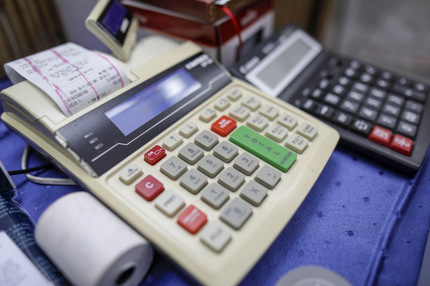 Decizie de la Guvern în privința codului QR de pe bonul fiscal - HotNews.ro