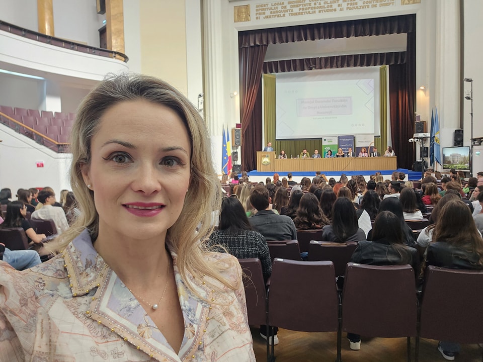 Cine este Amalia Bellantoni, care a depus contestația la CCR împotriva ...