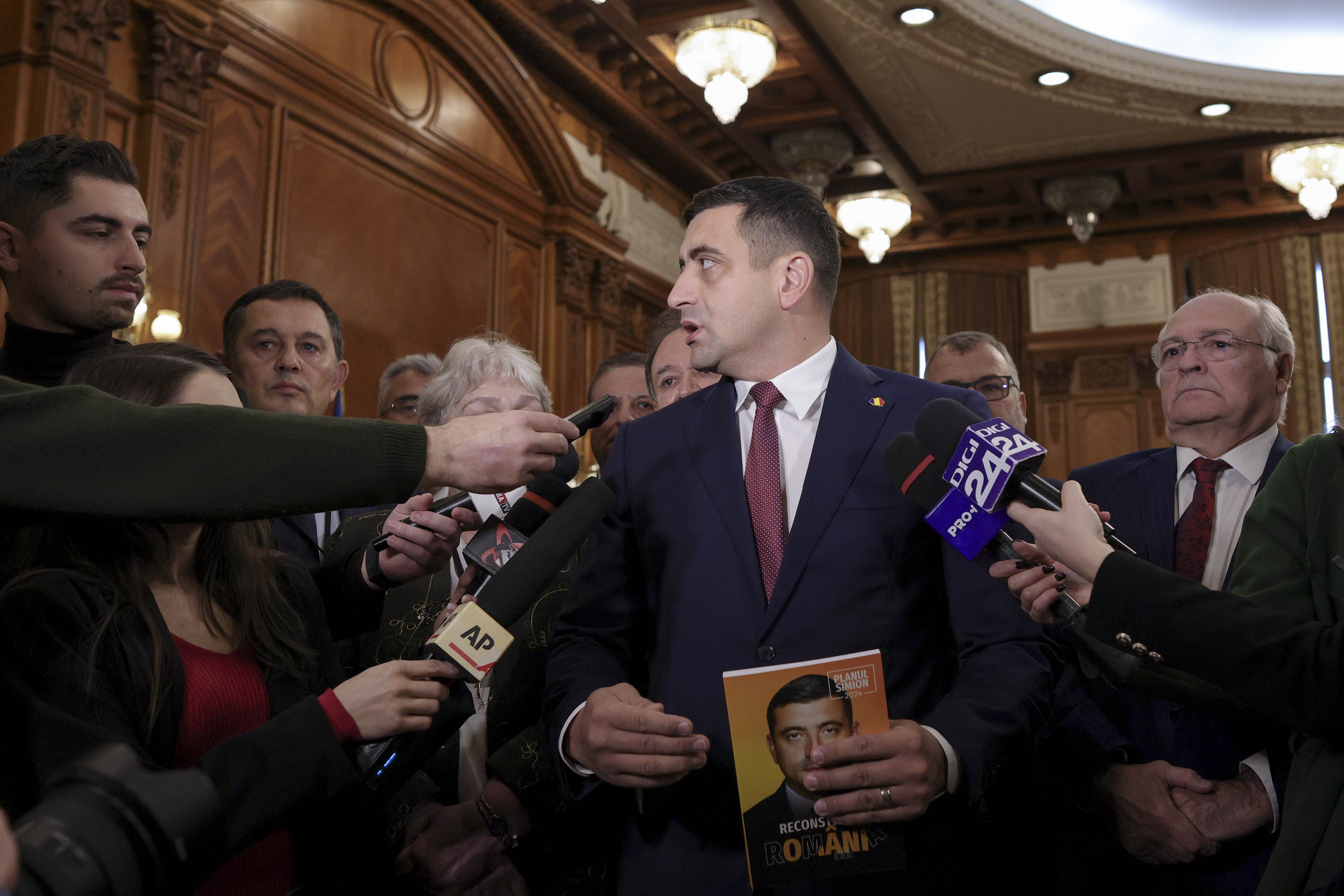 „Vă rog să ne ajutați”. George Simion, apel în engleză către „prietenii internaționali” pentru a ...