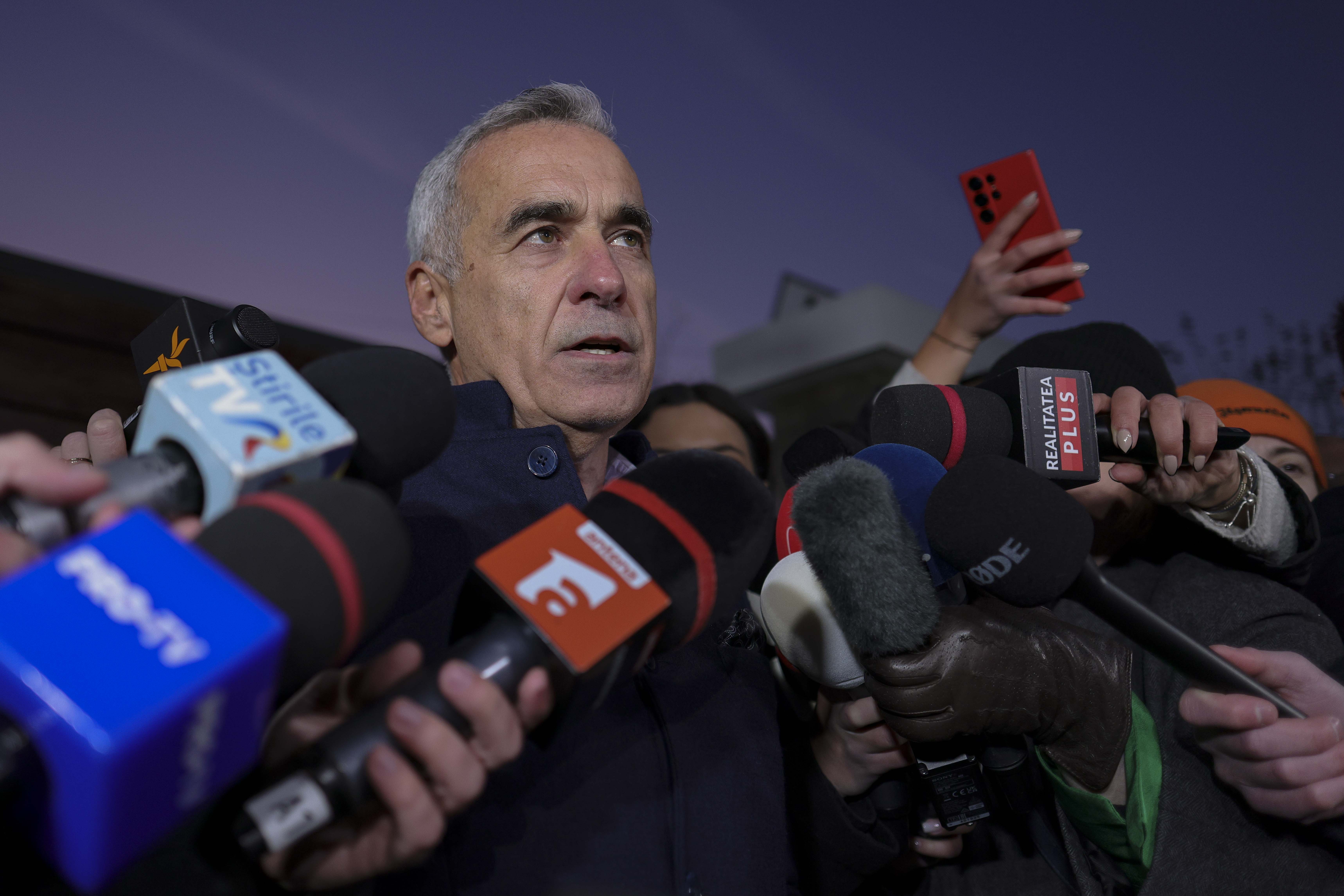 VIDEO Călin Georgescu, ceartă cu jurnaliștii pe care i-a chemat la o ...