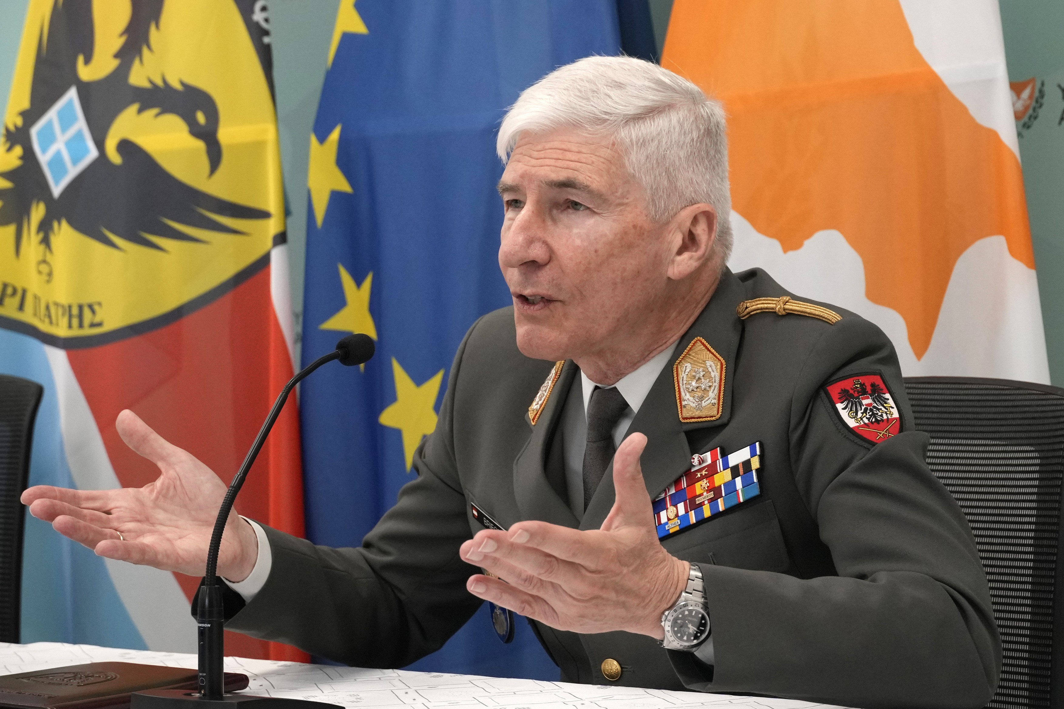 Replica celui mai înalt oficial militar al UE pentru Trump: Ar avea ...