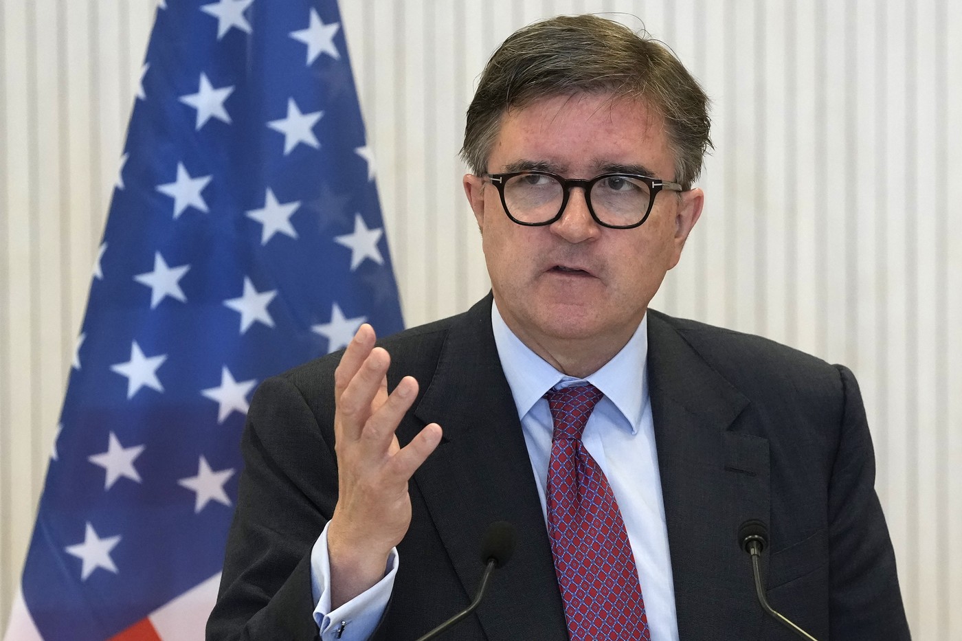 „Doar Putin pare hotărât să lupte. Dar el pierde mii de oameni pe zi”. Ce spune un oficial al ...