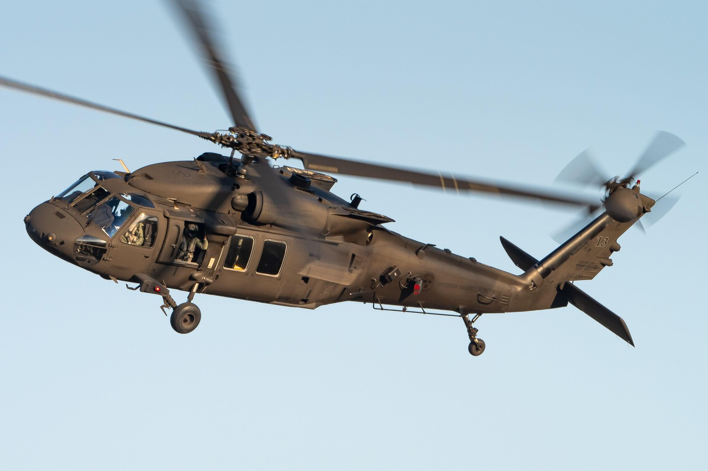Ce a făcut turnul de control când a văzut un elicopter Black Hawk al ...