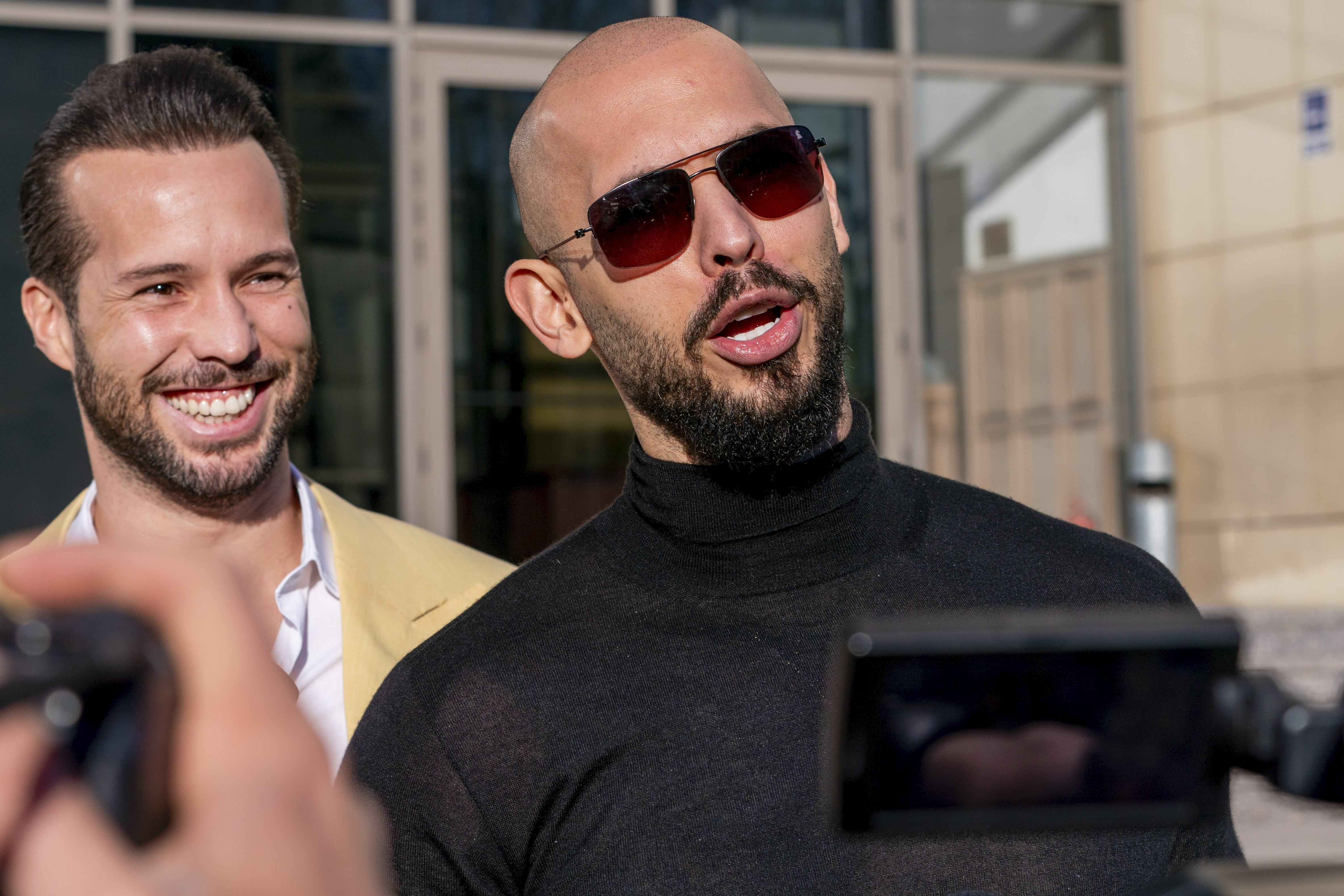 Ministrul Justiției, despre plecarea fraților Tate în SUA: „Eu cred că ...