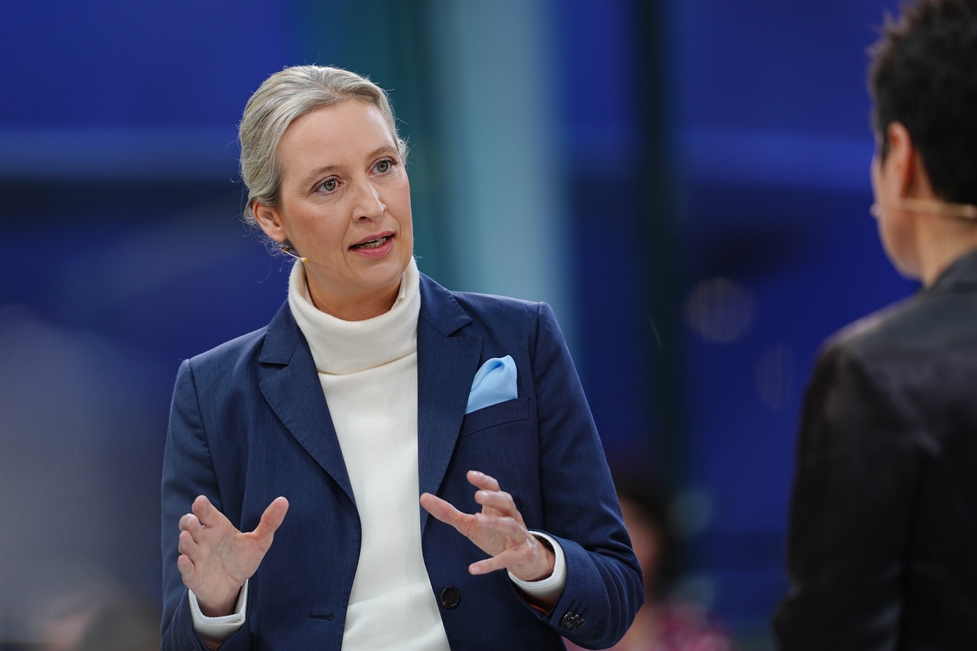 Cine este Alice Weidel, lidera extremei drepte din Germania. E ...