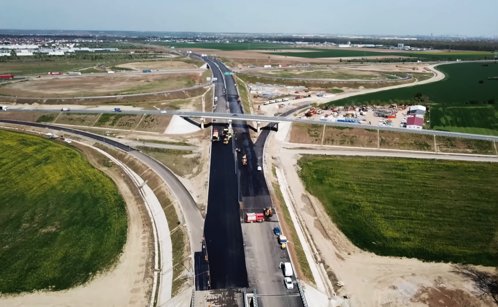VIDEO Cum arată acum autostrada unde UMB lucrează la „tunelurile pentru urși” / Câți metri de ...