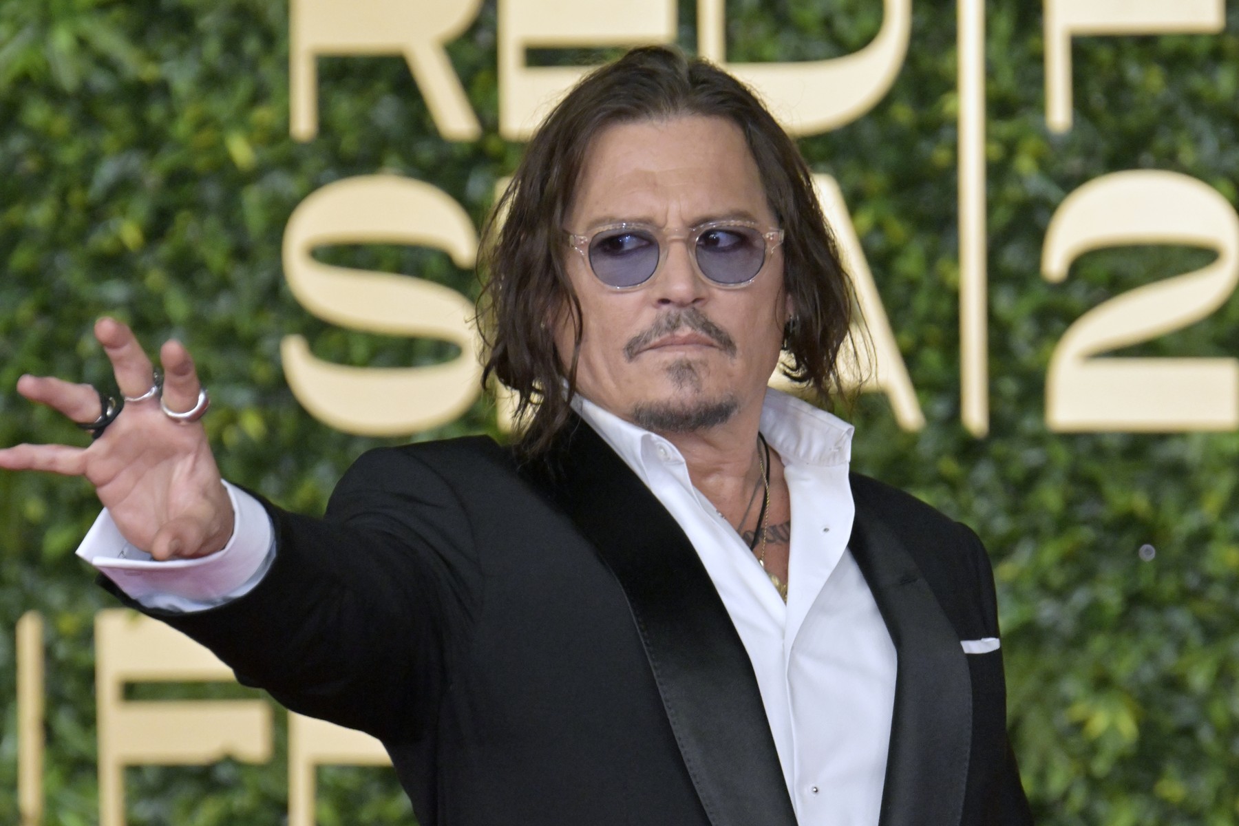 Johnny Depp, schimbare totală de look în noul film în care joacă alături de Penelope Cruz. FOTO ...