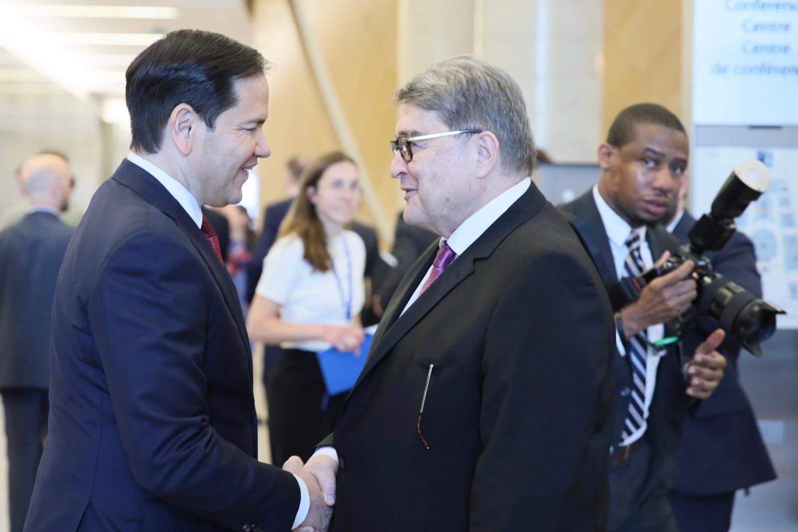 Ministrul de Externe Emil Hurezeanu, „schimb de opinii” cu secretarul de stat al SUA Marco Rubio ...