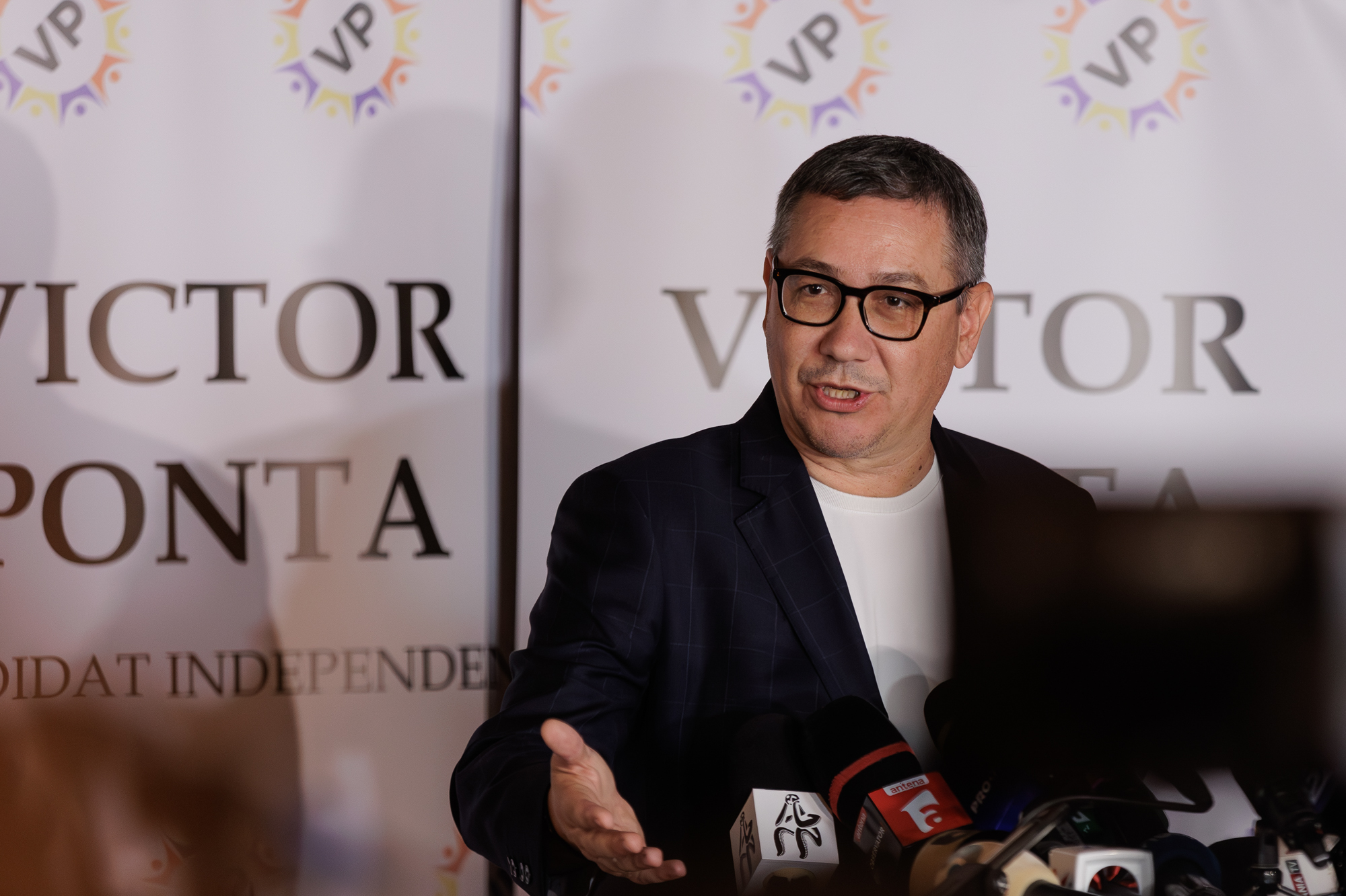 Alegeri prezidențiale 2025. Victor Ponta declară că de marți va face ...