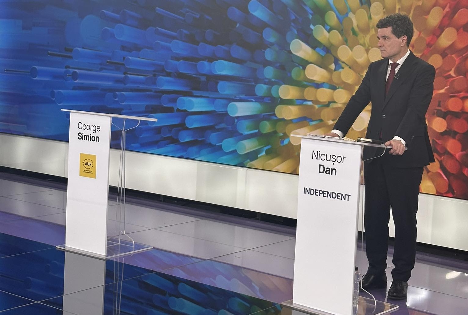 VIDEO Nicușor Dan, singur la „dezbaterea” de la Digi24. Simion nu a ...