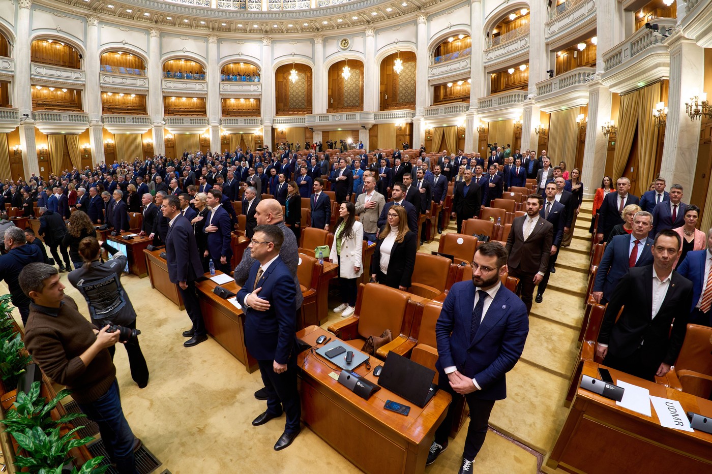 Legea care înăsprește pedepsele pentru fascism, legionarism, rasism sau ...