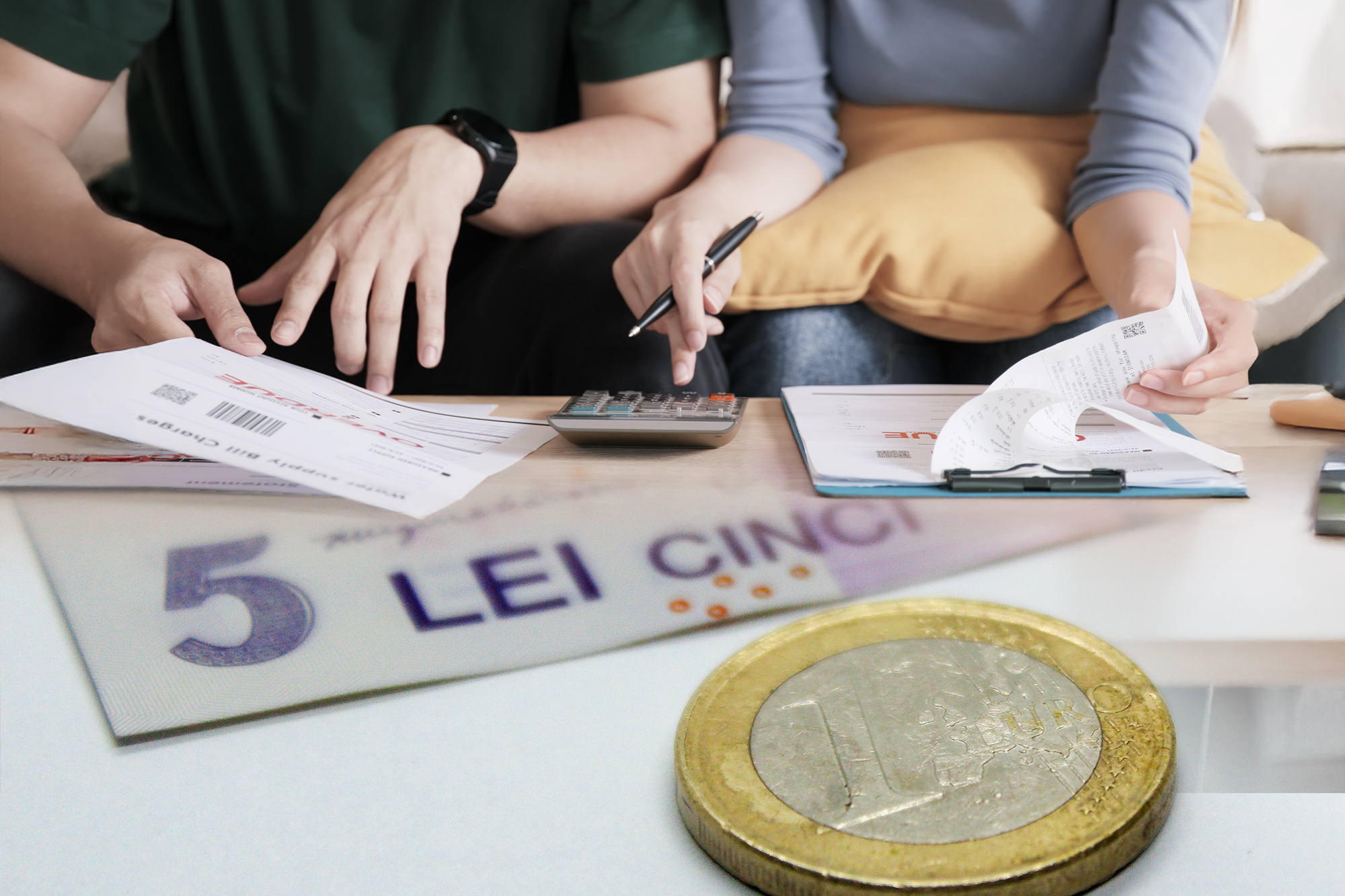 Euro a trecut de 5 lei. Ce să fac: să cumpăr euro sau franci elvețieni ...