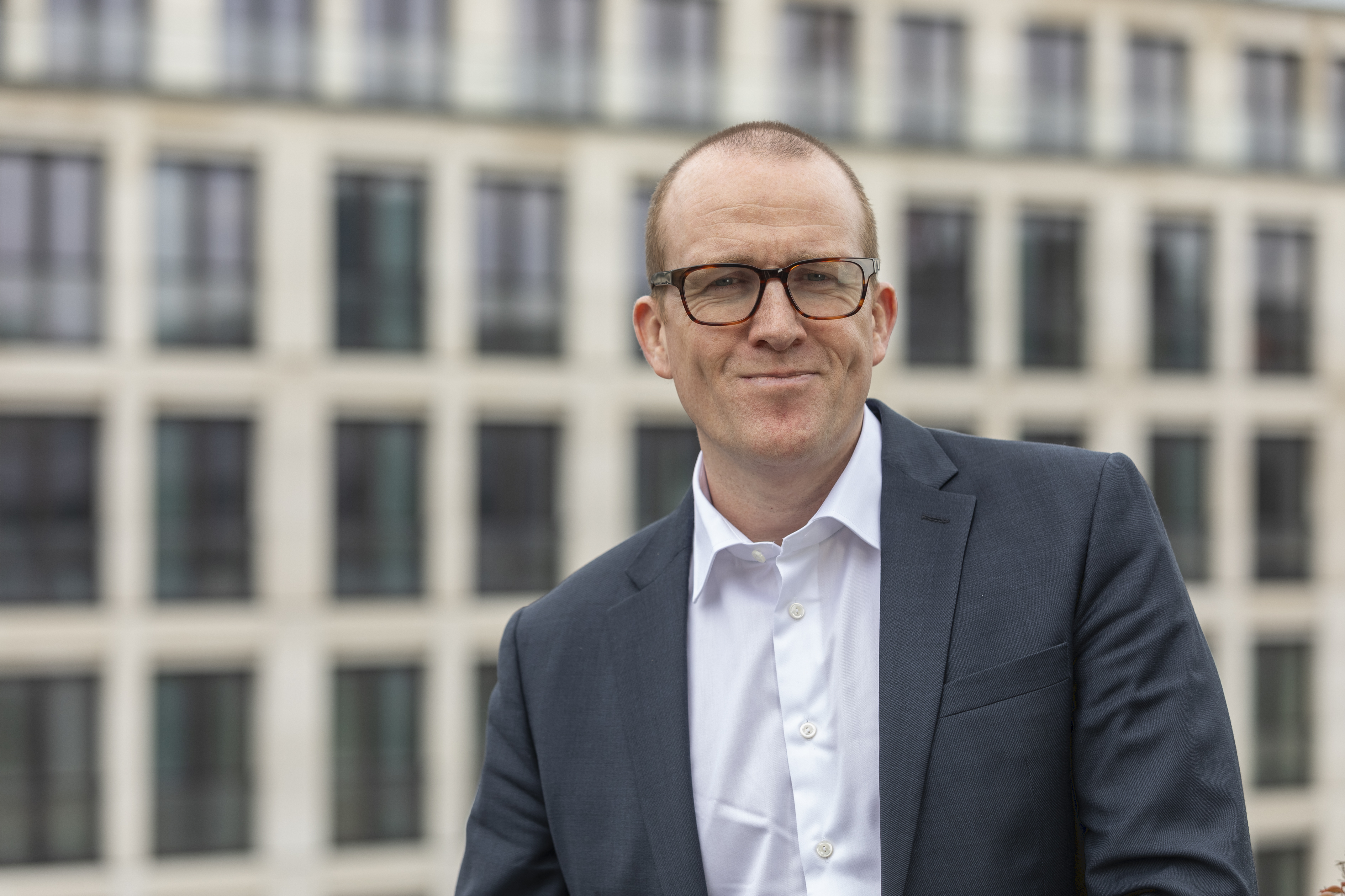 Dr. James Murphy, BAT: Reducerea riscurilor asociate fumatului prin ...