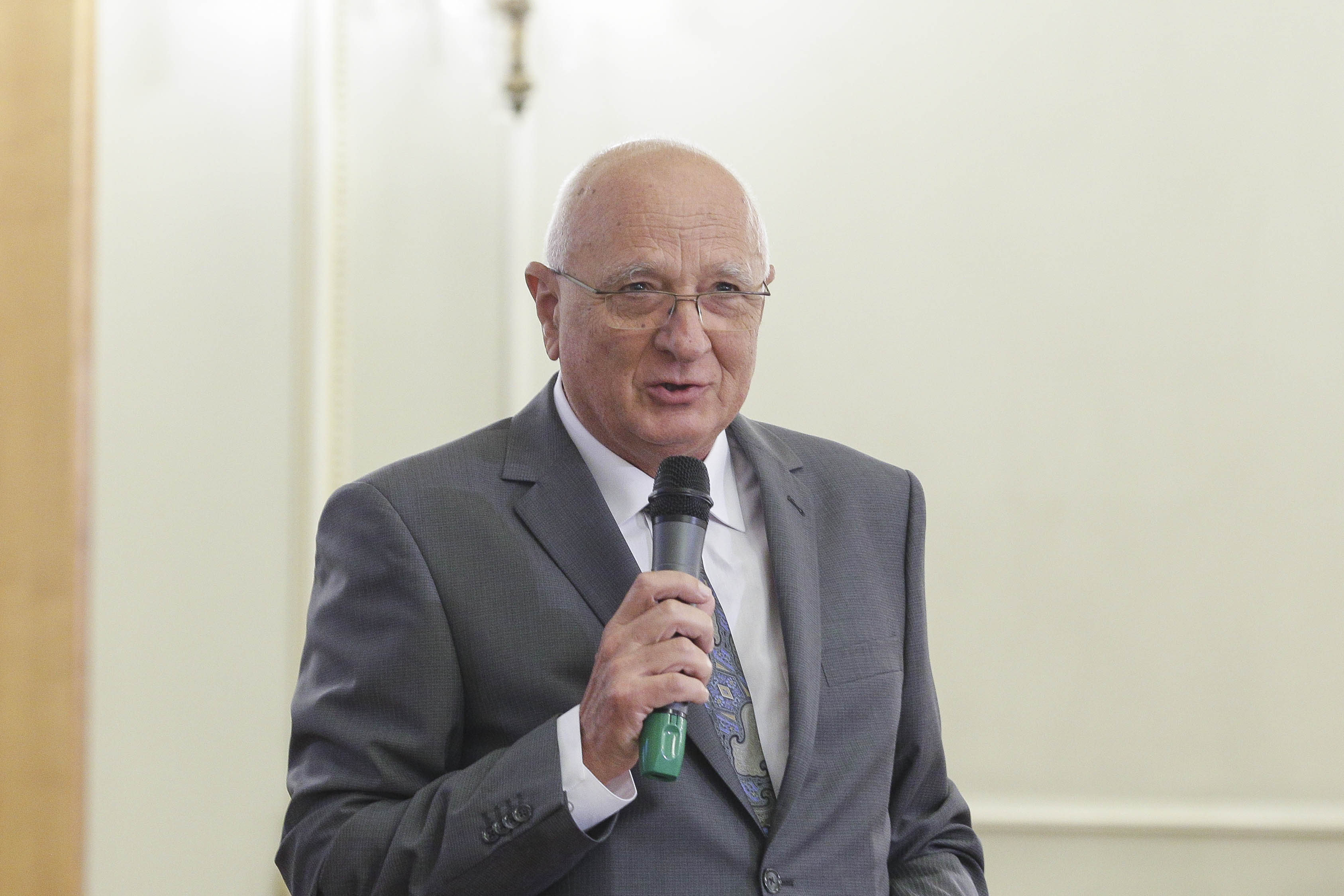 Cine e Dan Radu Rușanu, prietenul lui Piedone care deține hotelul din ...