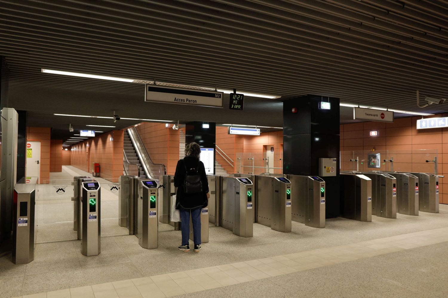 Angajații Metrorex vor fi evacuați din clădirea Ministerului ...