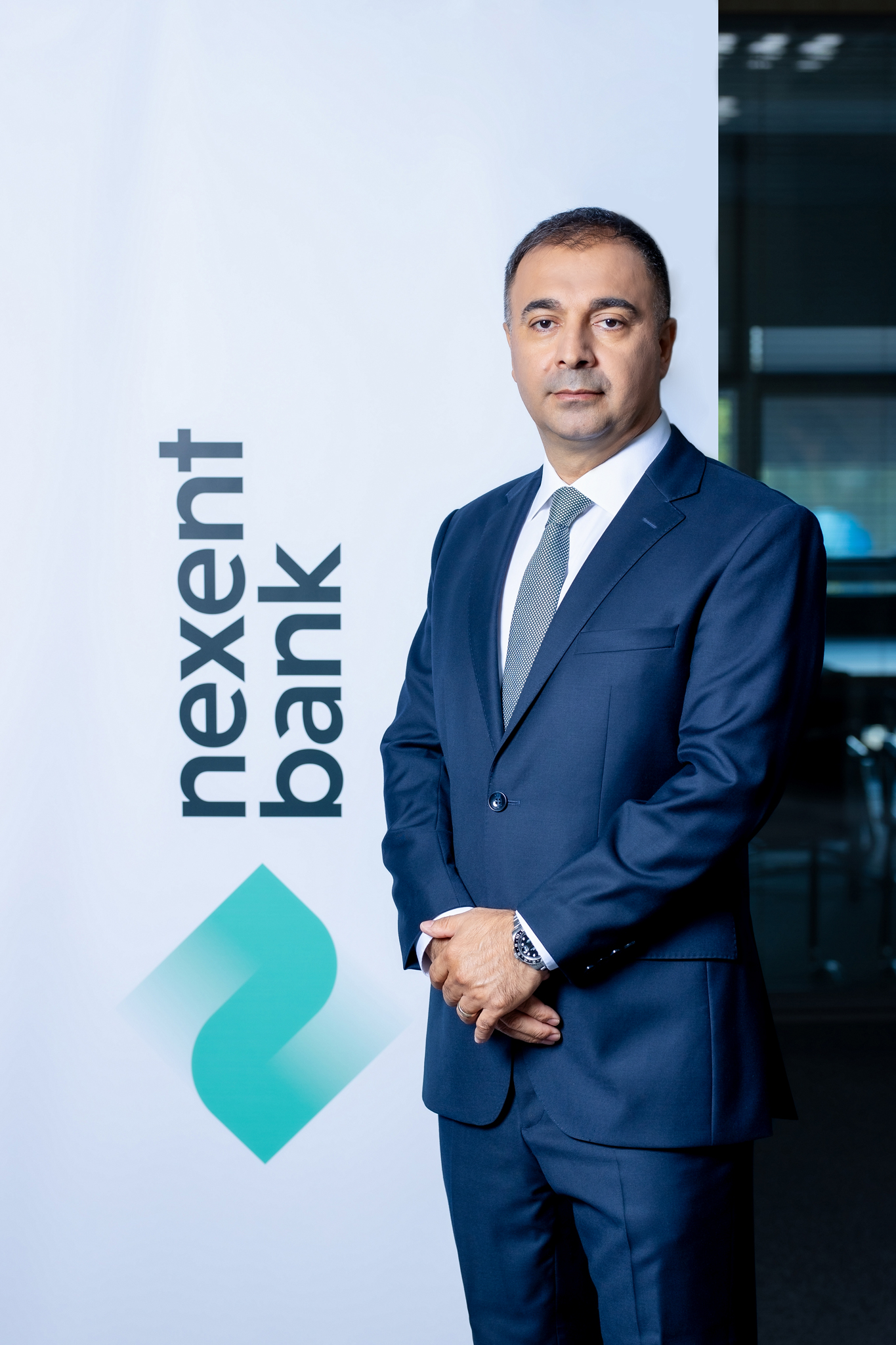 Un nume nou. Aceeași bancă de încredere: Credit Europe Bank devine Nexent Bank - HotNews.ro