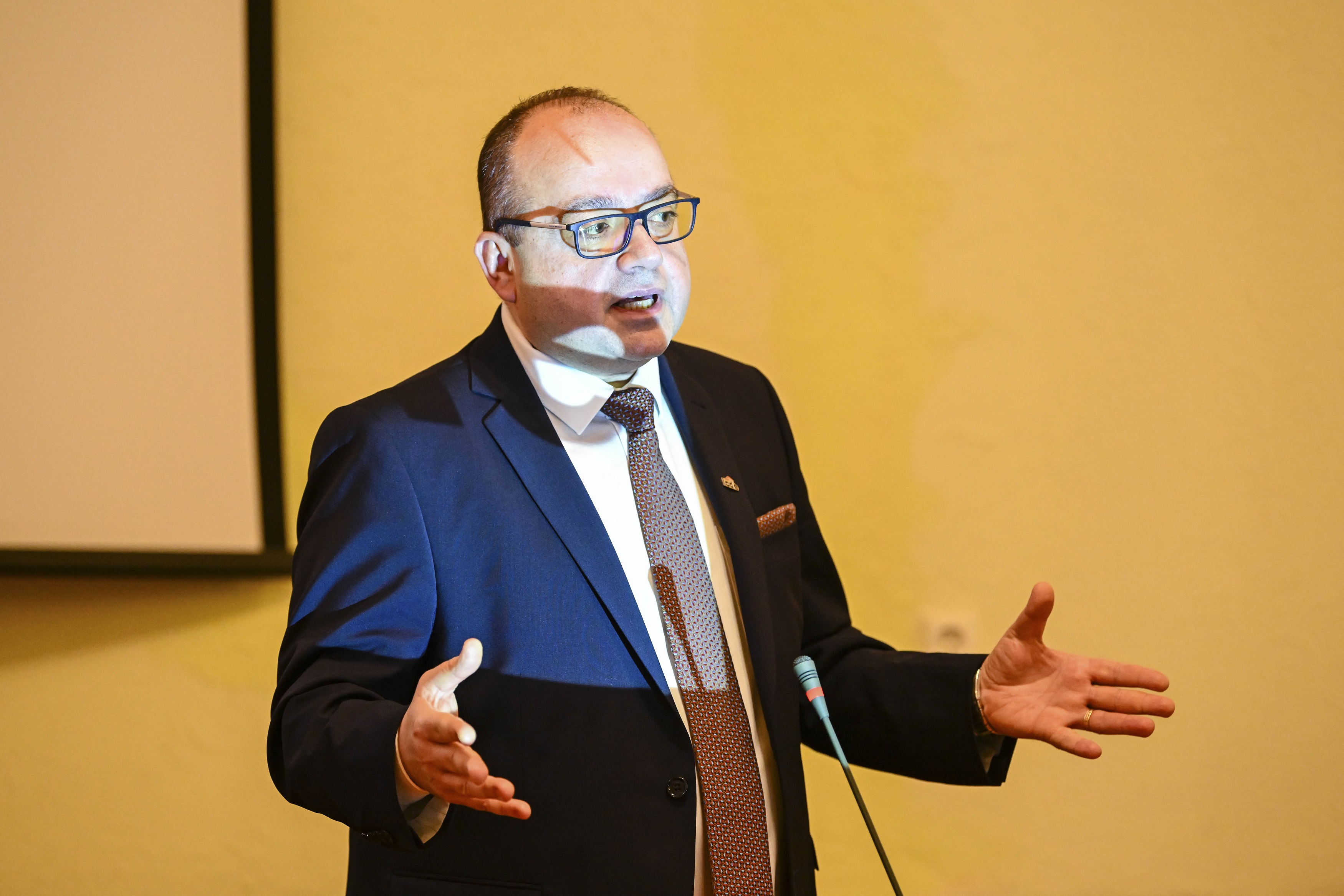 Valentin Naumescu, numit consilier prezidențial pentru afaceri europene ...