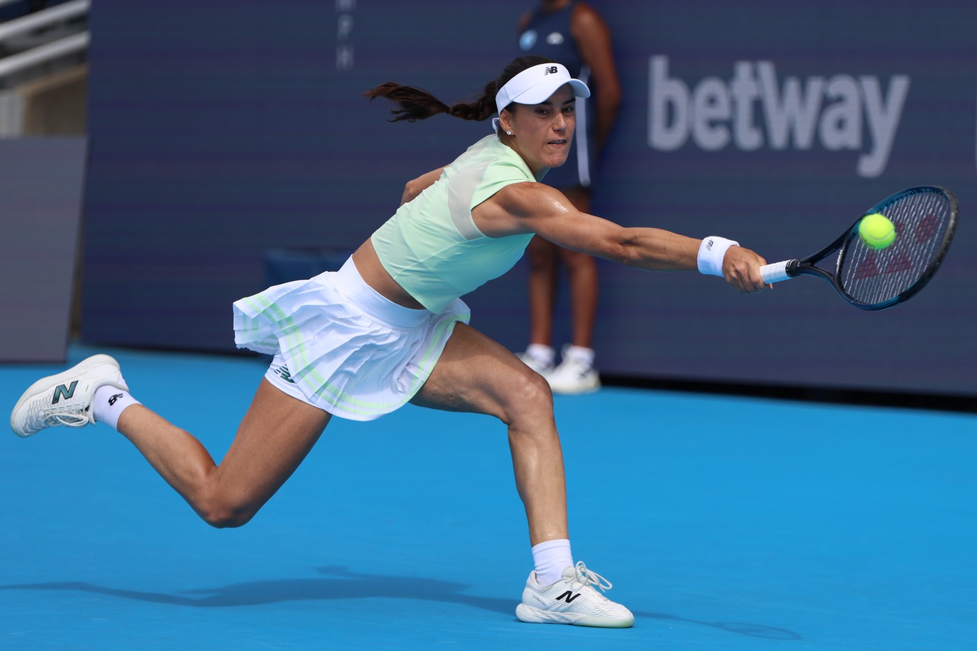 „Regina din Cleveland!”. Venită din calificări, Sorana Cîrstea a câștigat turneul WTA fără să ...