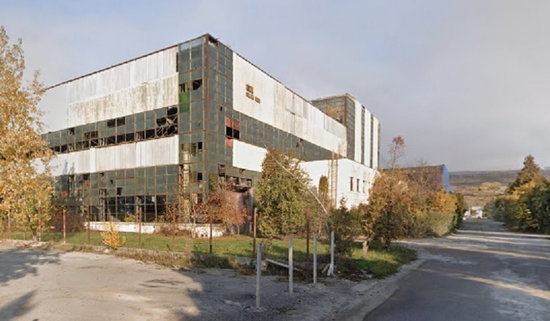 Platforma unei mari fabrici a regimului comunist, vândută - HotNews.ro