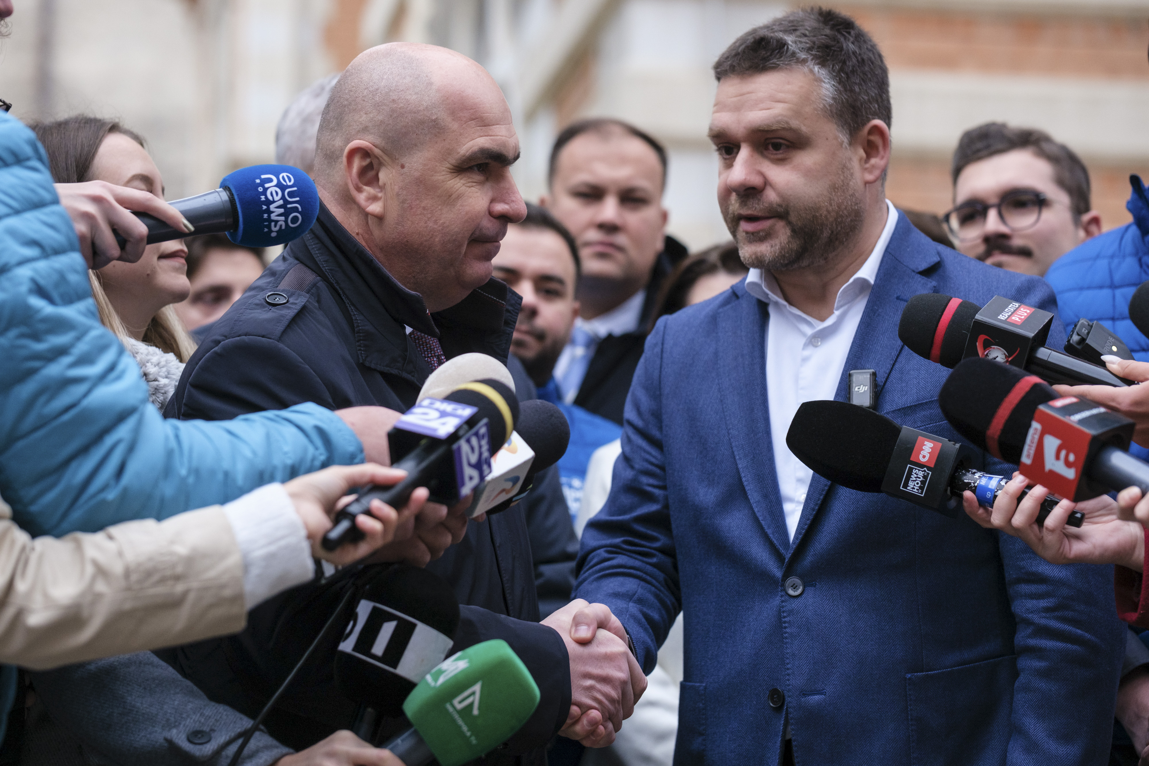 VIDEO Ciprian Ciucu și-a depus candidatura pentru Primăria Capitalei ...