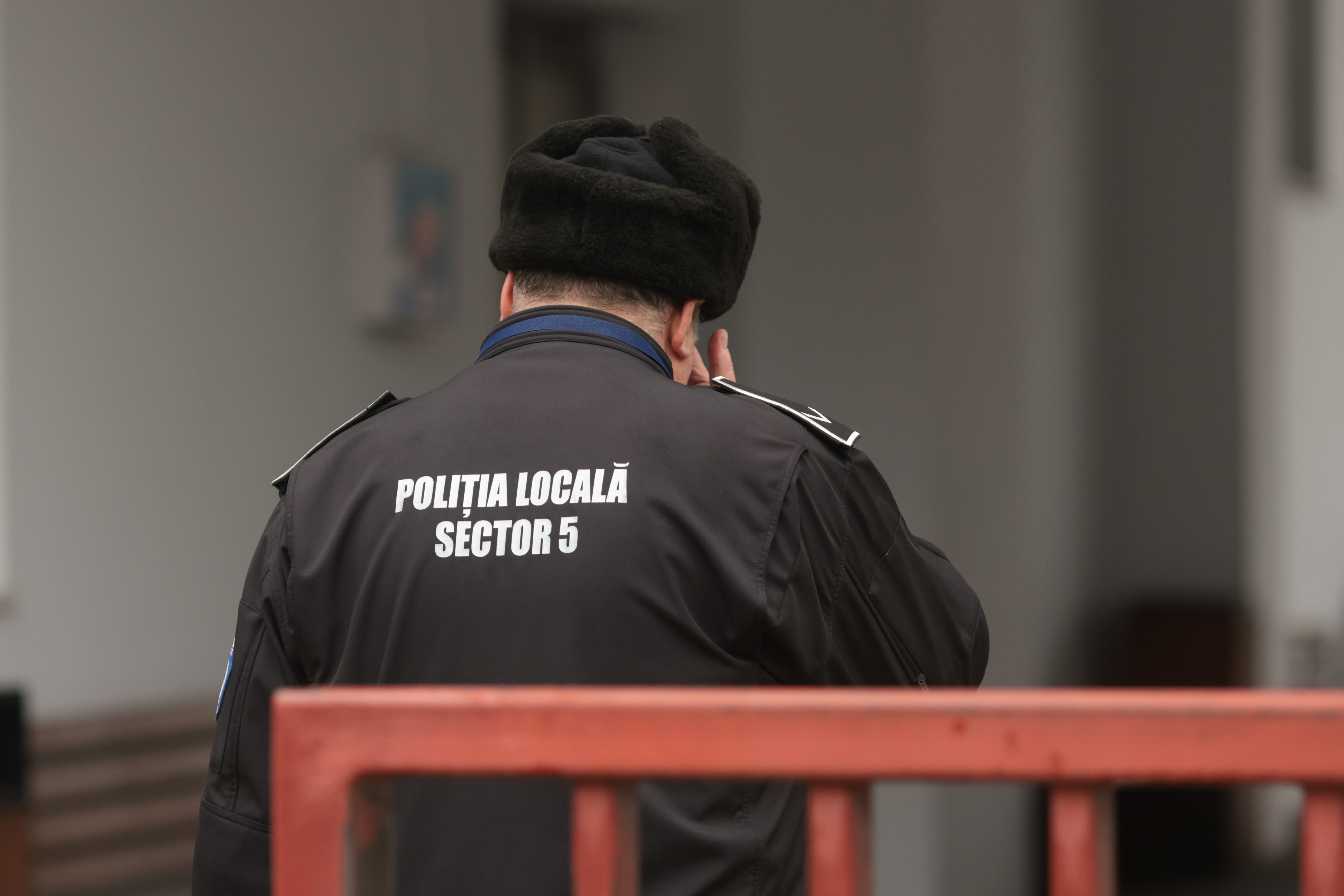 Referatul DNA, în ancheta de la Primăria Sectorului 5: Un polițist ...