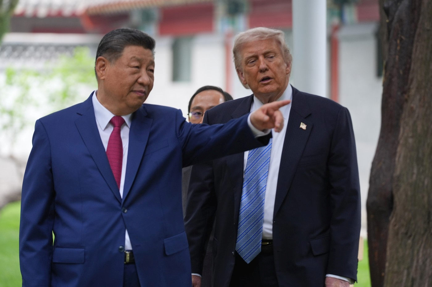 Xi Jinping l-a întrebat direct pe Donald Trump dacă SUA vor apăra ...
