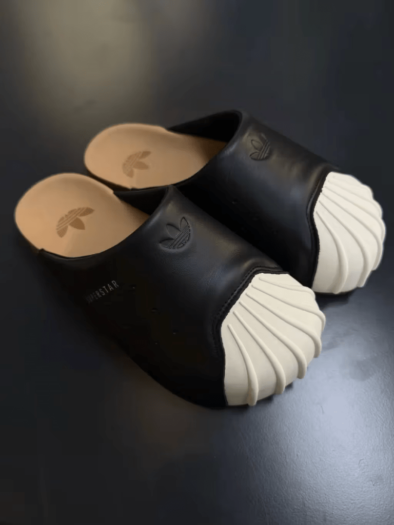 [P] Evoluția iconicului model cu vârf shell-toe în noua siluetă Adimule ...