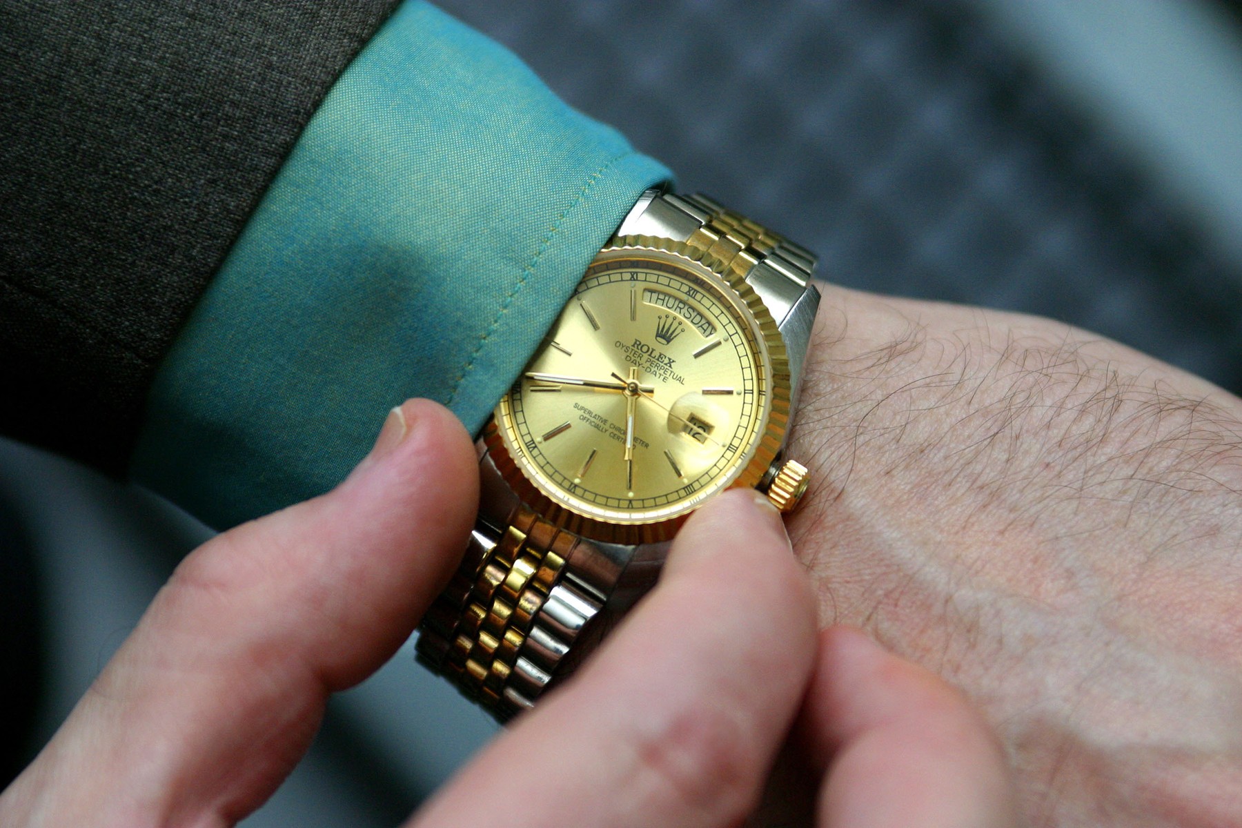 Rolex face o mutare surprinzătoare după ce prețul aurului a crescut ...